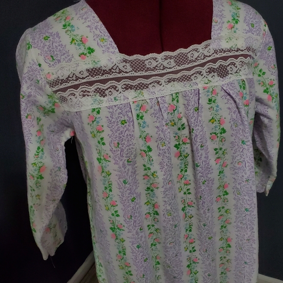 Intimates & Sleepwear | Vintage Flannel Nightgown Purple Pink Flowers ...